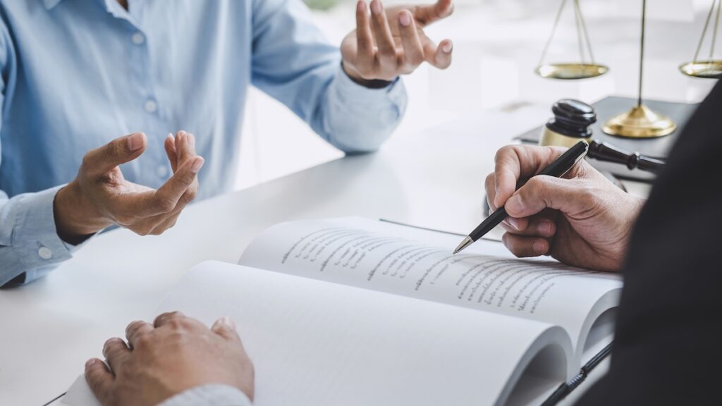 What Can I Do If My Attorney Is Not Doing Their Job? - Legal Blaze